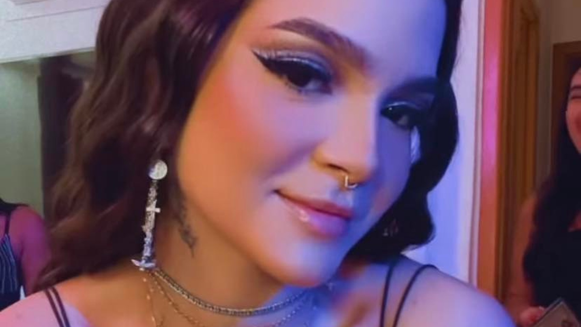 De biquíni fininho, Mel Maia agita a web ao surgir dançando