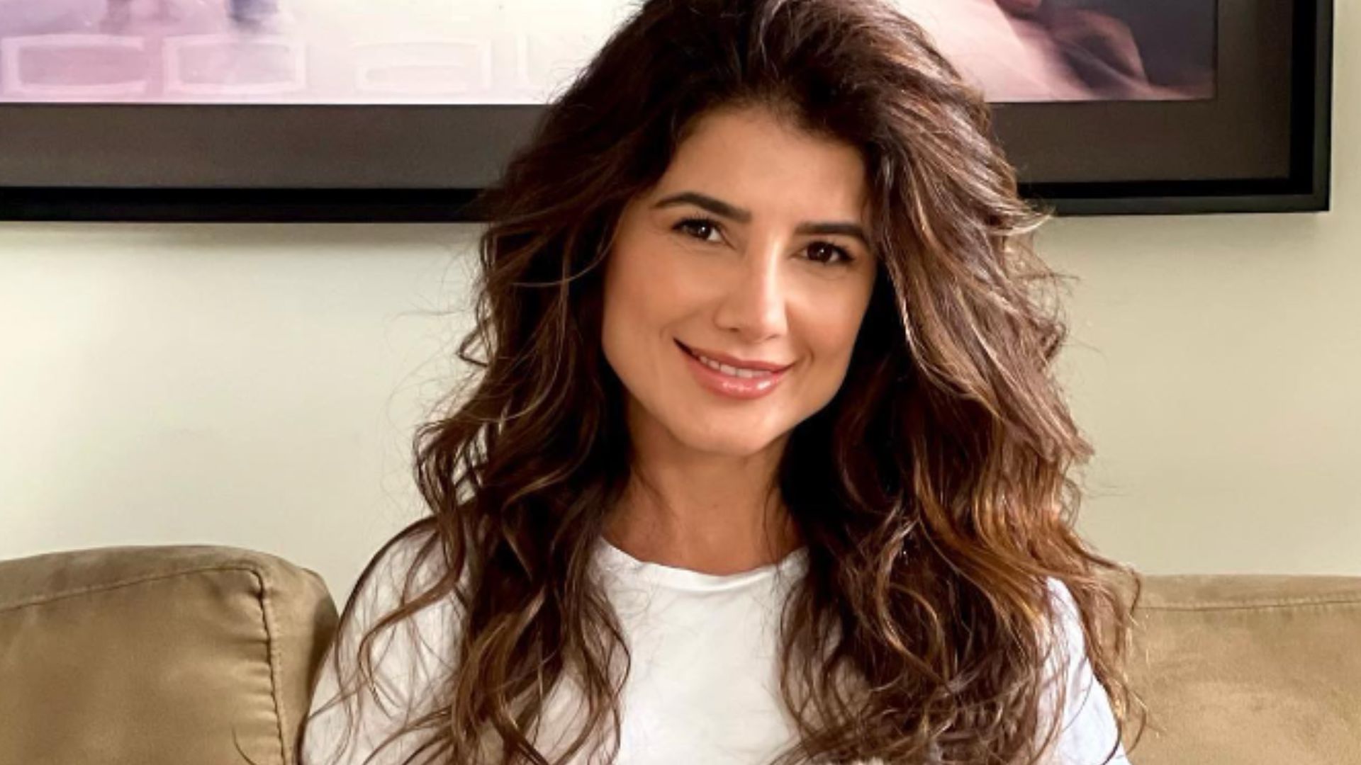 Paula Fernandes se estressa com crítica de fã e rebate: ‘Na melhor fase ...