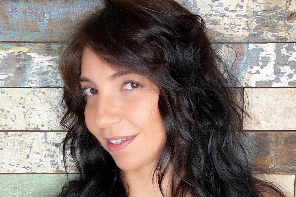 Em reta final da gravidez, Alessandra Colasanti revela que teve ...