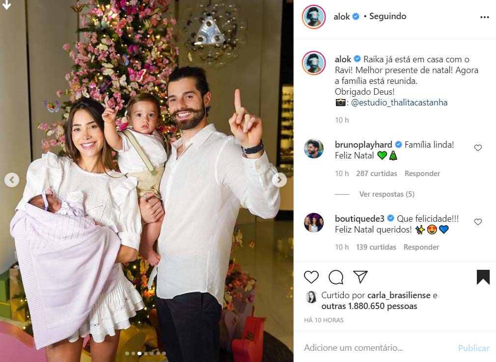 Alok e Romana Novais festejam a alta hospitalar da filha caçula