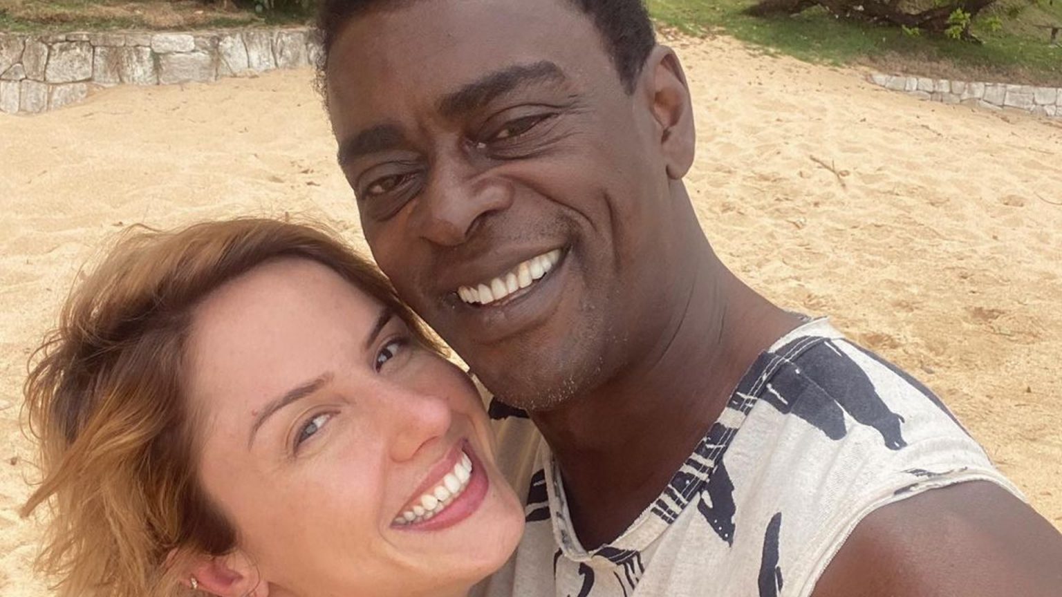 Após oito meses, Seu Jorge encanta os fãs com primeira foto do filho caçula