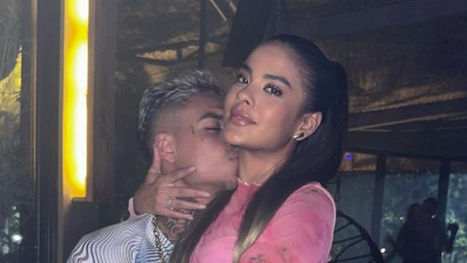 MC Cabelinho conta como conheceu Bella Campos