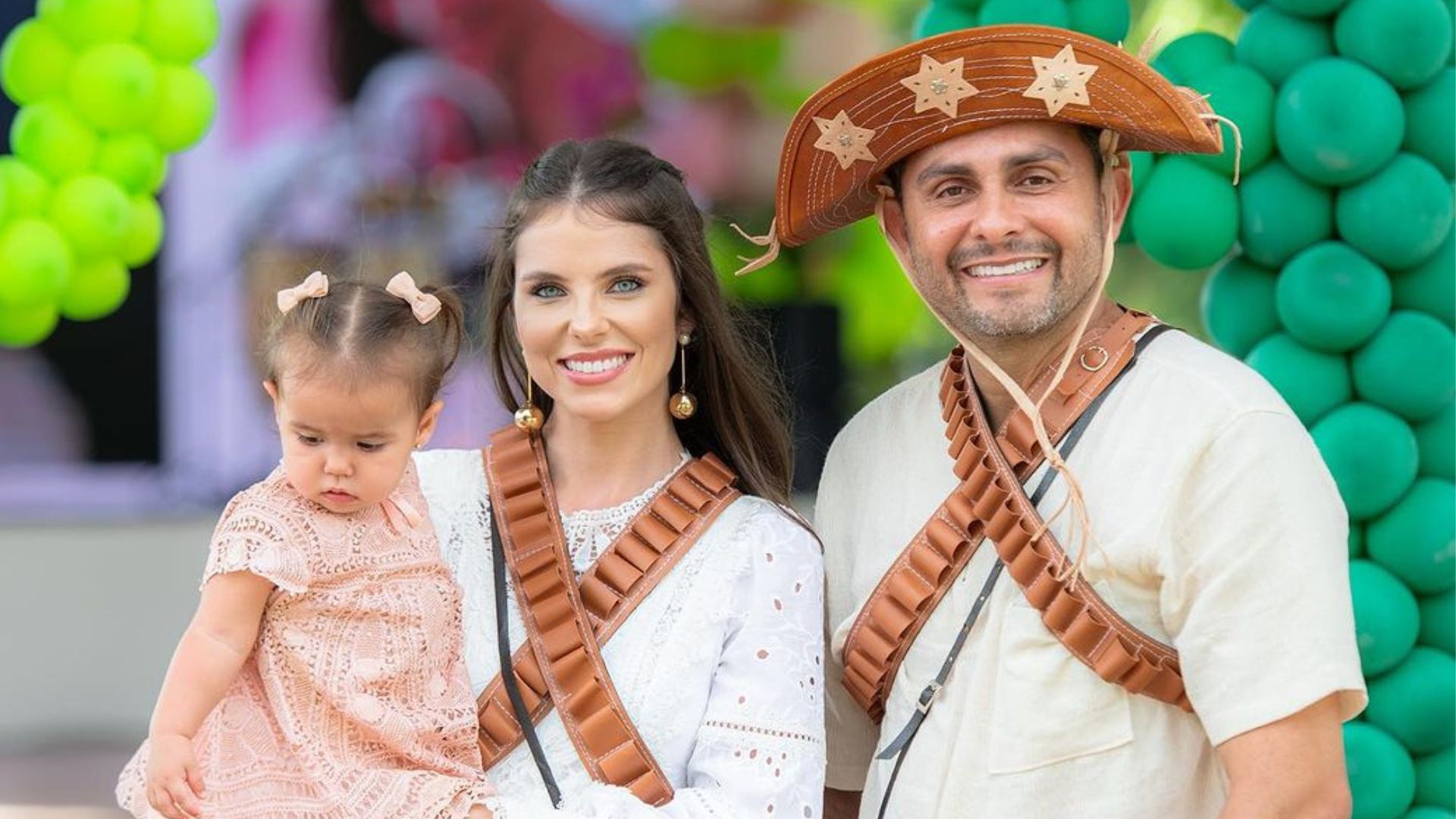 Débora Silva e Mano Walter comemoram aniversário da filha com festa ...