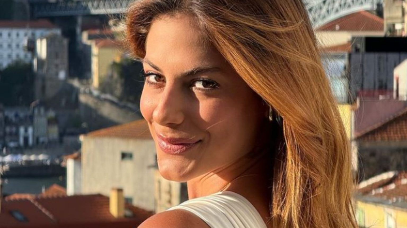 Mari Gonzalez paga quase R$ 60 mil em procedimentos no cabelo e corpo