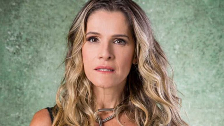 Com 51 anos, Ingrid Guimarães surpreende com foto rara de biquíni ...