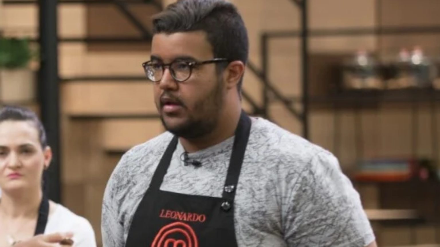 Ex-Masterchef choca web ao exibir antes e depois do corpo após perder 80 kg