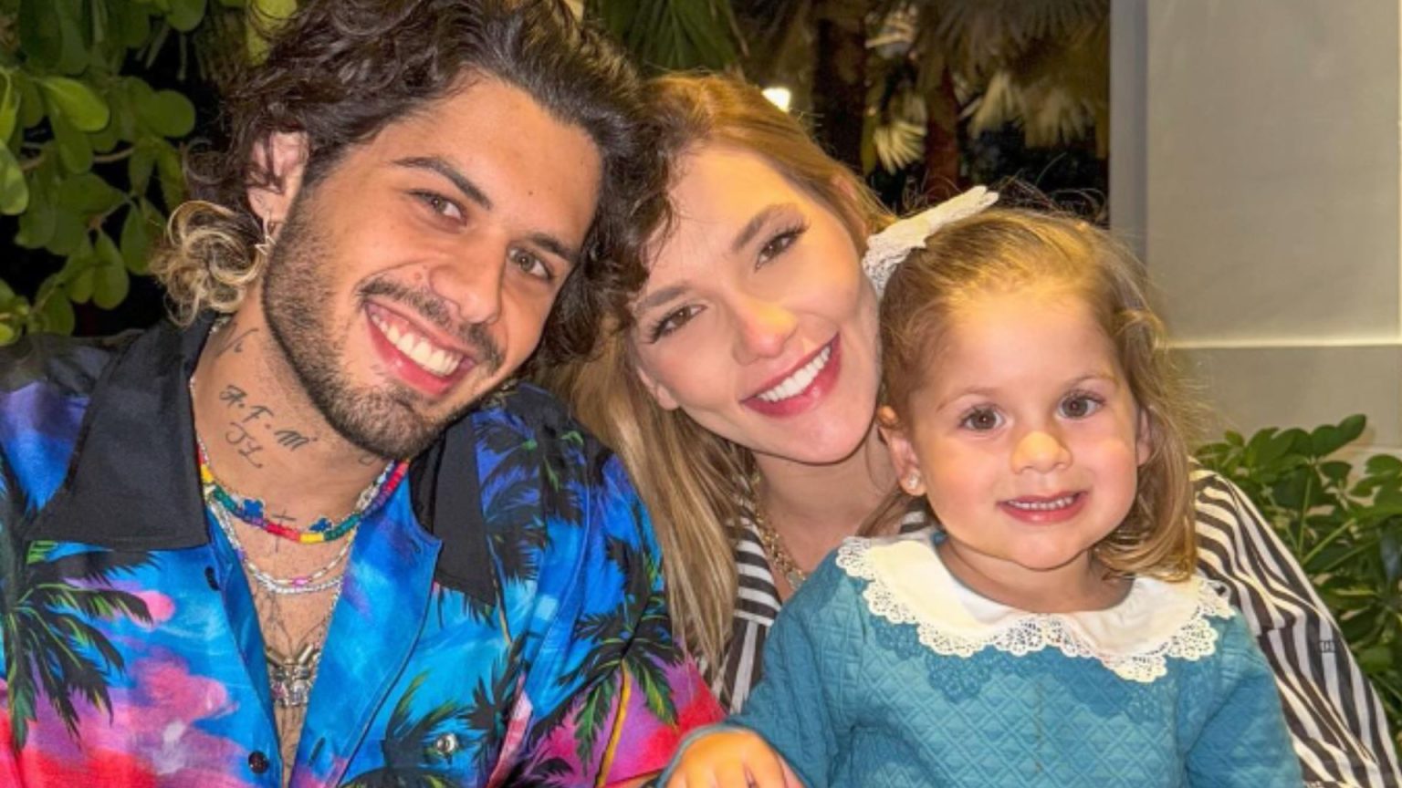 No Caribe, Maria Flor, herdeira de Virginia Fonseca, esbanja fofura com ...