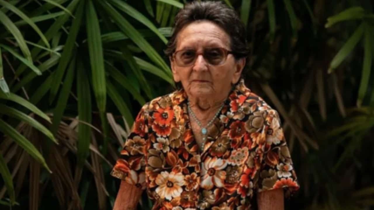 Tânia Maria brilha na capa da revista ELLE e ganha destaque em edição ...